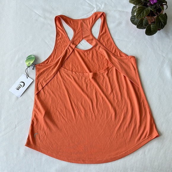 ZYIA | Tops | New Zyia Morning Sun Vented Open Back Tank Size Xl | Poshmark